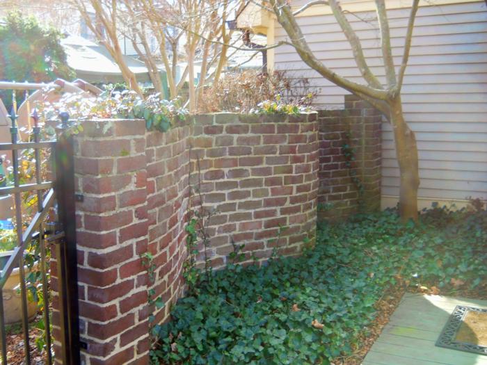 Landscape Walls > BRICK GALLERIES